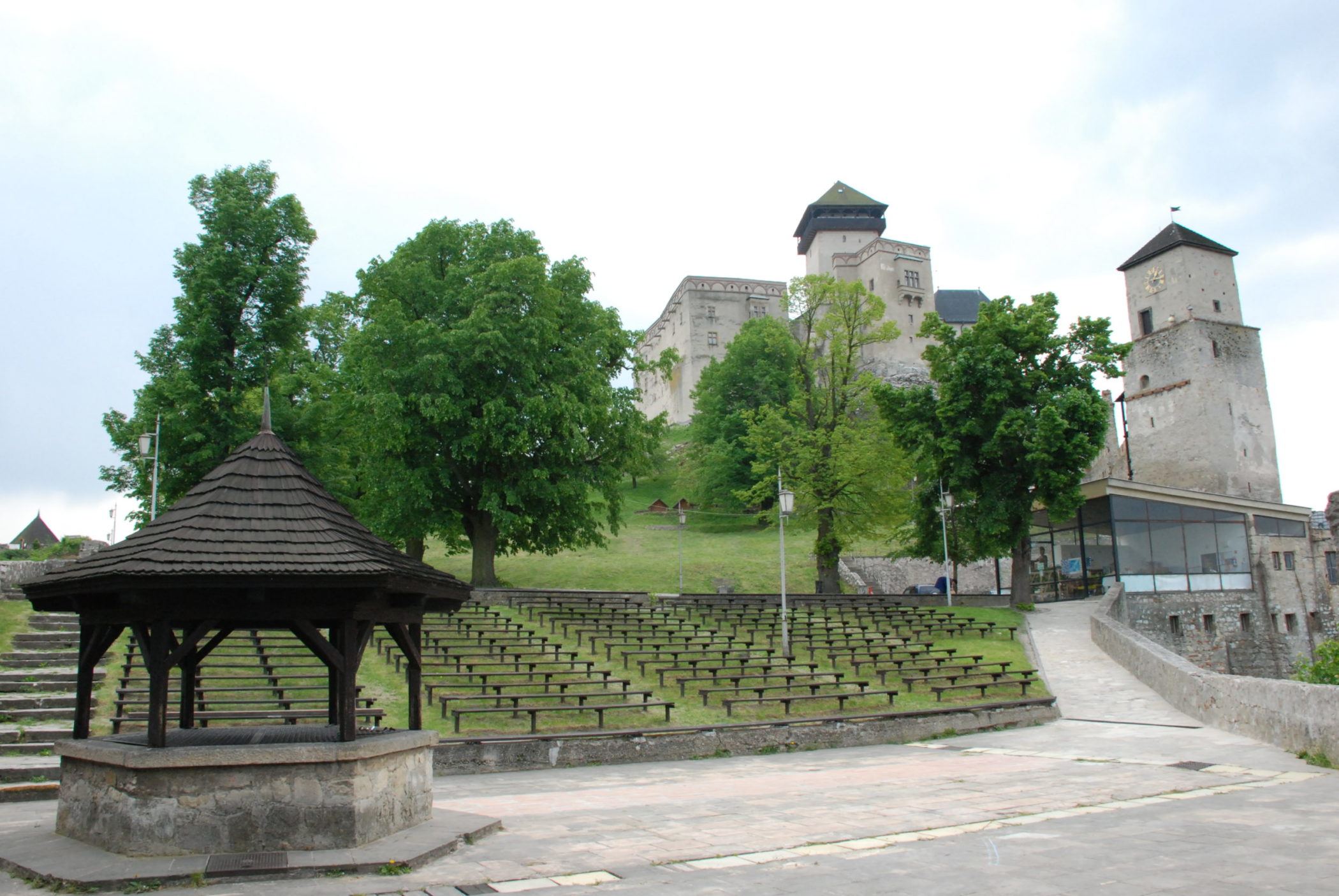 Studňa lásky » Visit Trenčín