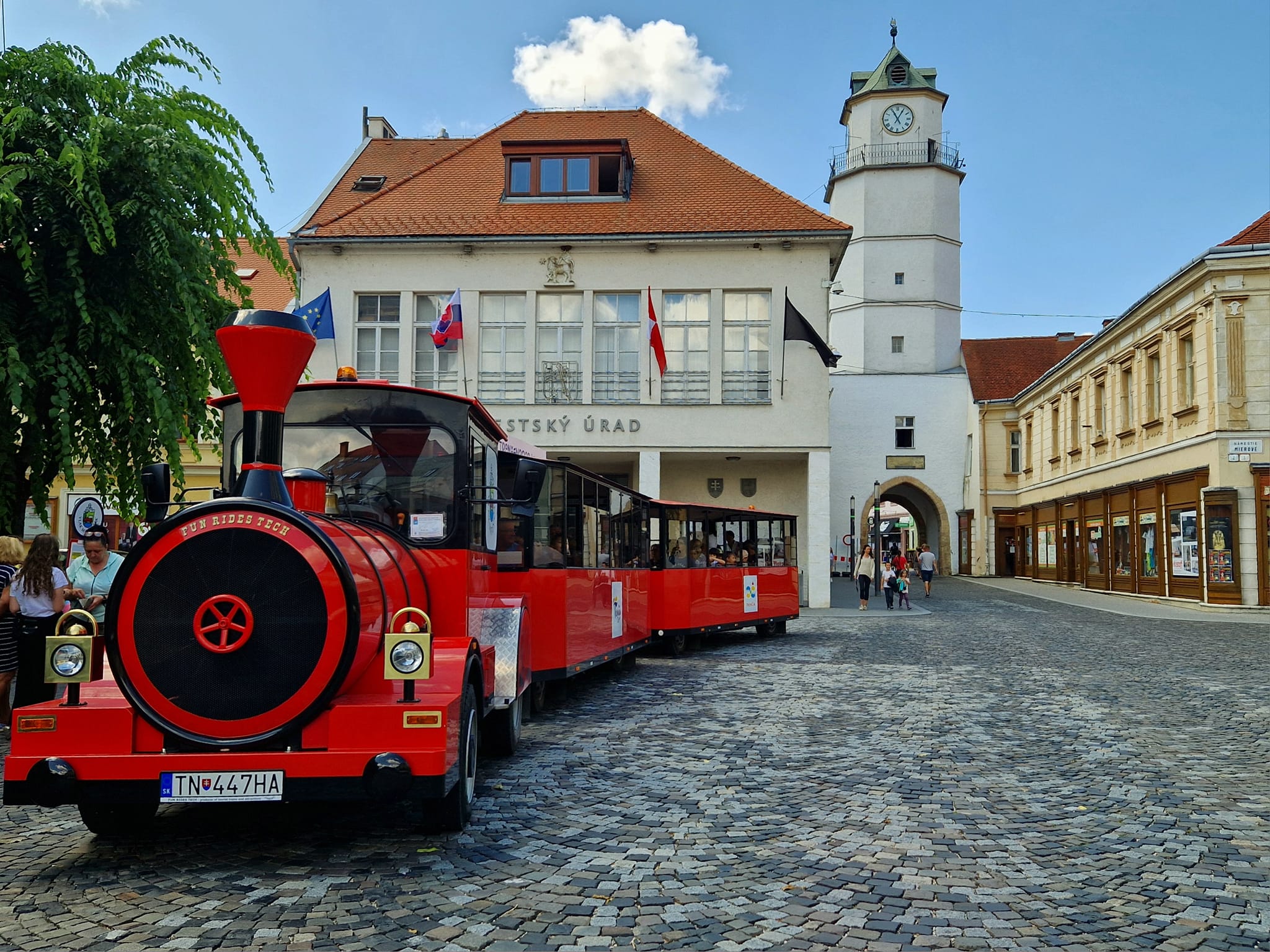 Turistický vláčik Matúš Čák » Visit Trenčín » Zážitky